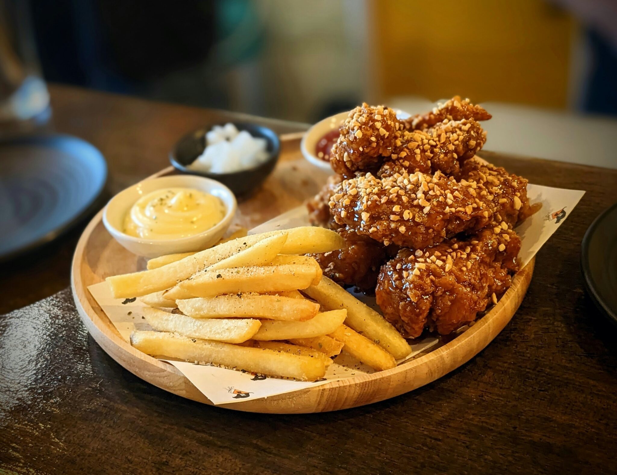 Hongdae Guide: What to Do, Eat & See (2026)